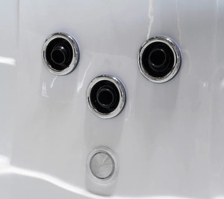 Sun & Soul: Soul 6000 Swimspa. | Oyster Pools - Wales